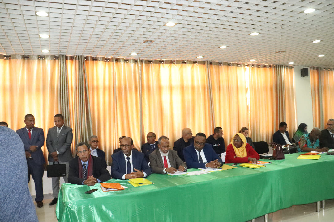 Le Ministre de l'Enseignement Supérieur inaugure, en présence de son ...